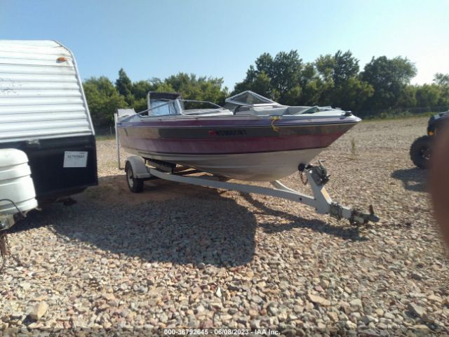 UFHD76MDC888, 1988 Maxum Boat And Trailer on IAAI