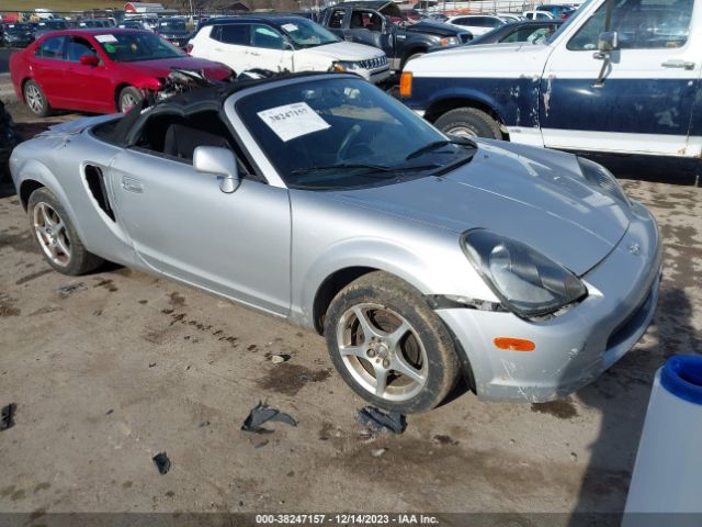 JTDFR3208Y0020748, 2000 Toyota Mr2 Spyder on IAAI