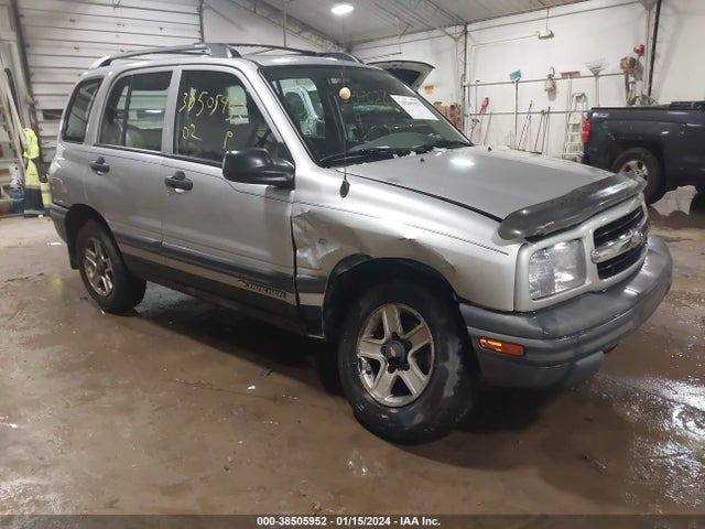 2CNBJ13C626928970, 2002 Chevrolet Tracker vehicle history