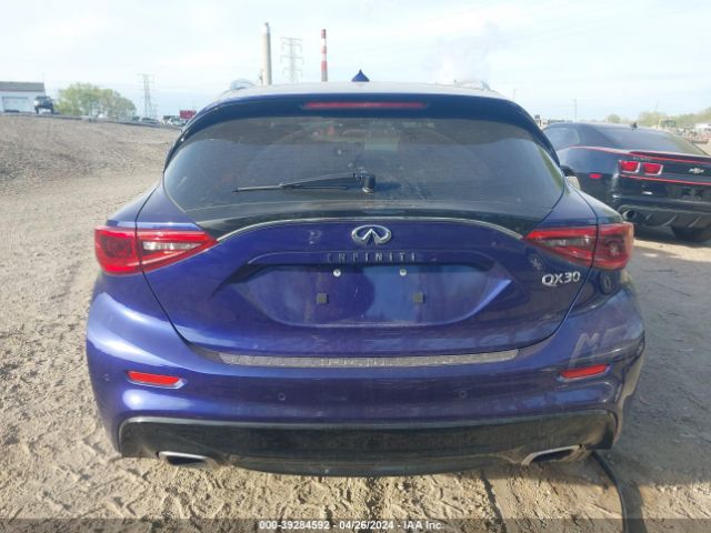 SJKCH5CP9KA011293, 2019 Infiniti Qx30 Luxe vehicle history