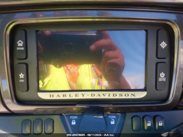1HD1PXL14JB958639, 2018 Harley-davidson Flhxse Cvo Street Glide vehicle ...