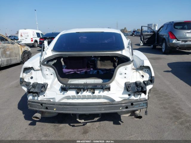 1FA6P8AM0F5318997, 2015 Ford Mustang V6 vehicle history