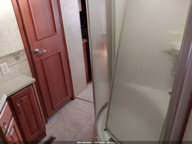 1RF21454972044935, 2007 Roadmaster Rail Raised Rail vehicle history