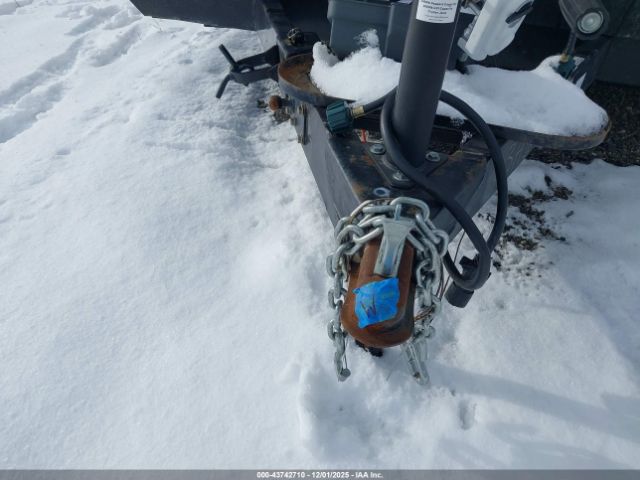 4X4TCK619JK046782, 2018 Forest River Wolf Pup vehicle history