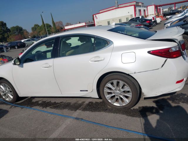 JTHBW1GG2D2021800, 2013 Lexus Es 300h vehicle history