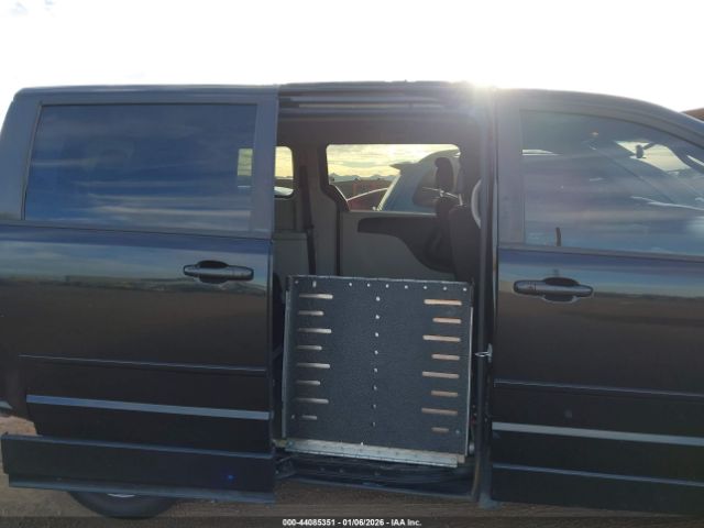 2C4RDGCGXCR205963, 2012 Dodge Grand Caravan Sxt vehicle history