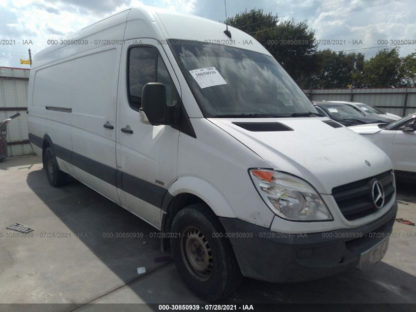 VIN: WD3PE8CC7B5526548 | MERCEDES-BENZ SPRINTER CARGO VANS 2011 car ...