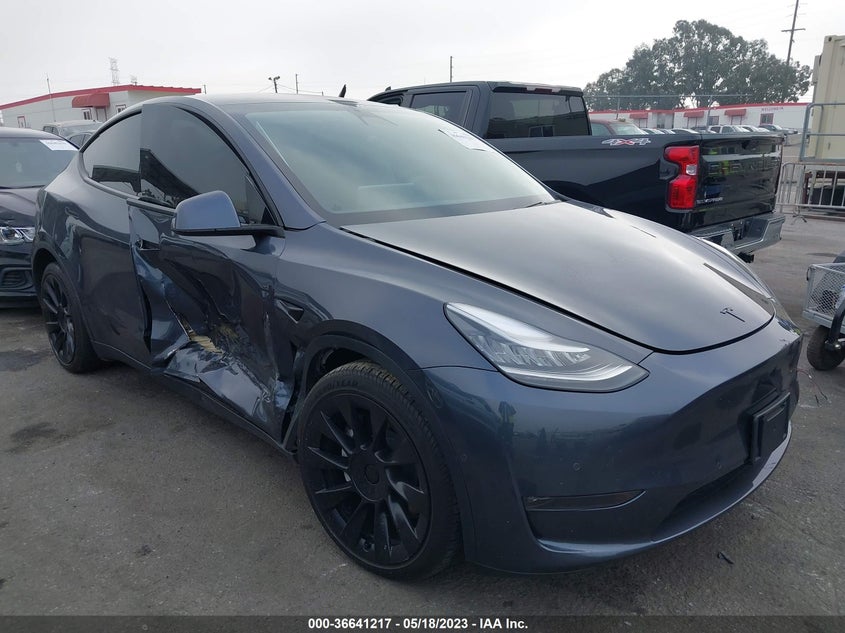 Tesla Model y 2020 5YJYGDEE6LF059554 из США