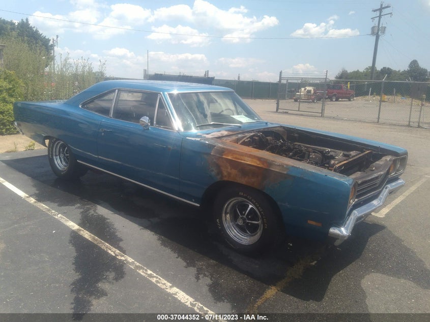 VIN: RM21H9G304472 | PLYM ROAD RUNNER 1969 car history - Stat.vin